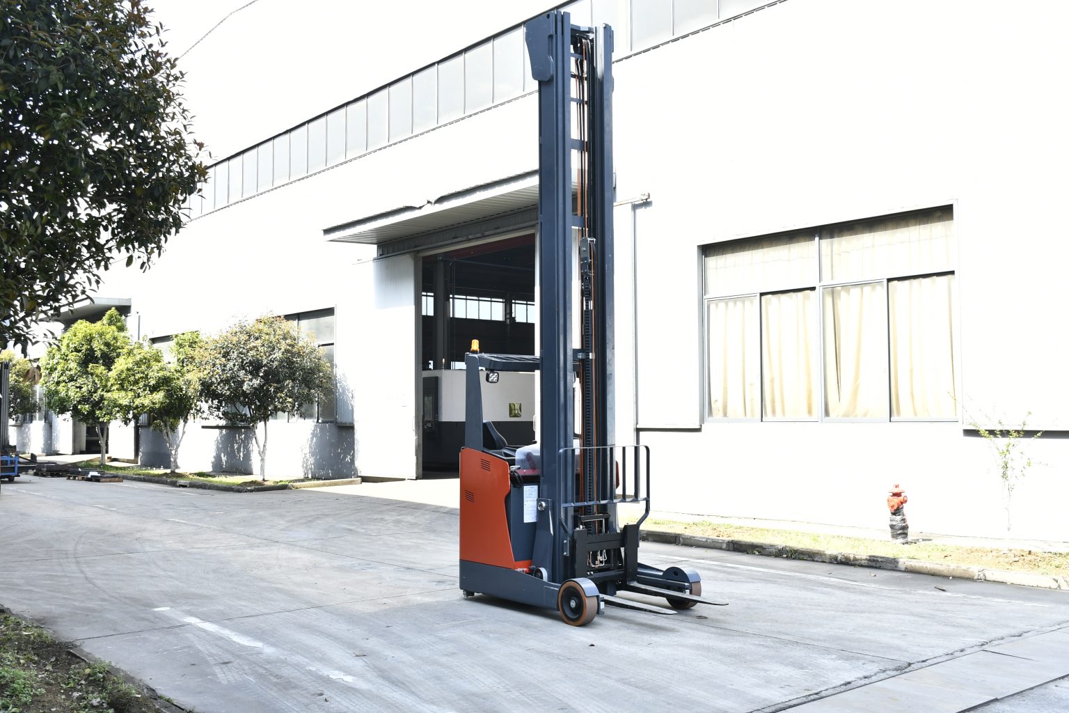 Hyder 48V seated high mast reach truck forklift - Hyder Forklift